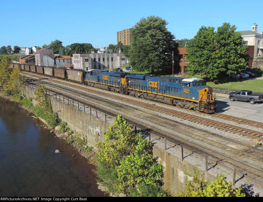 CSX 3054 and 3171
